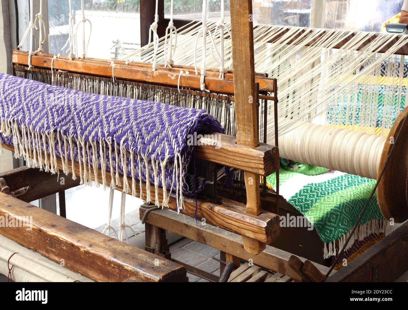 Old fashion loom hi-res stock photography and images - Alamy