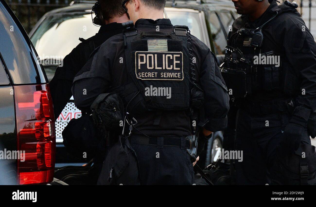 U S A Secret Service Agents High Resolution Stock Photography and ...