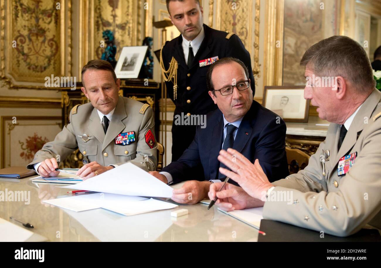 An iraqi army general hi-res stock photography and images - Alamy