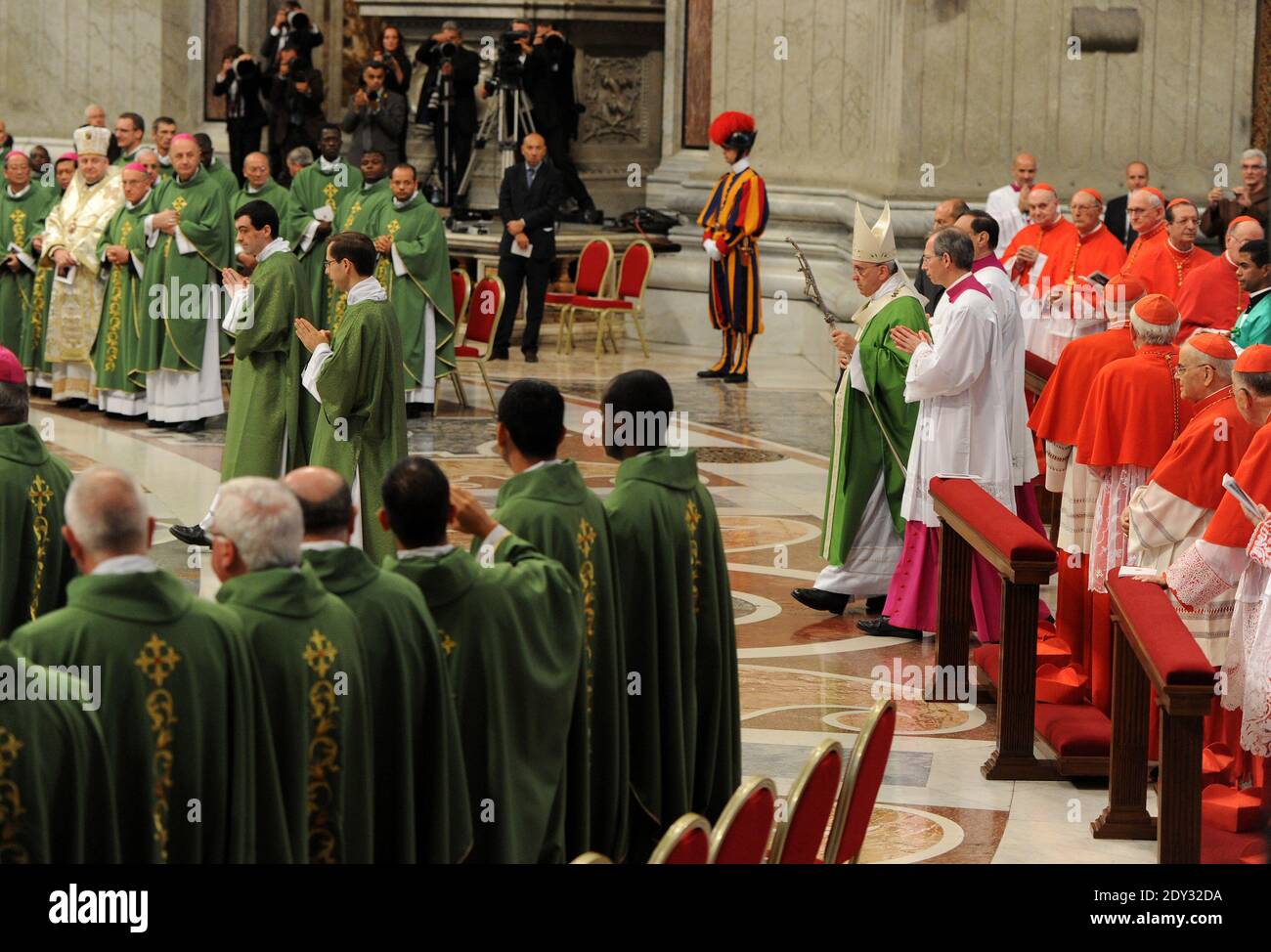 Contraception catholique hi-res stock photography and images - Alamy