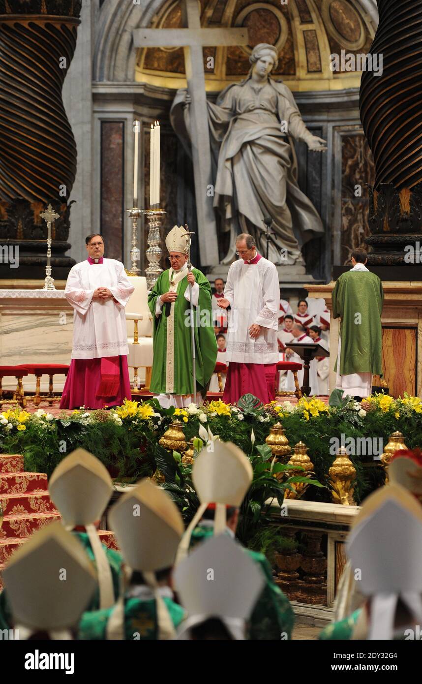 Contraception catholique hi-res stock photography and images - Alamy