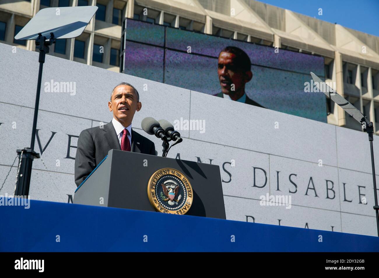President Barack Obama delivers remarks during a dedication ceremony ...