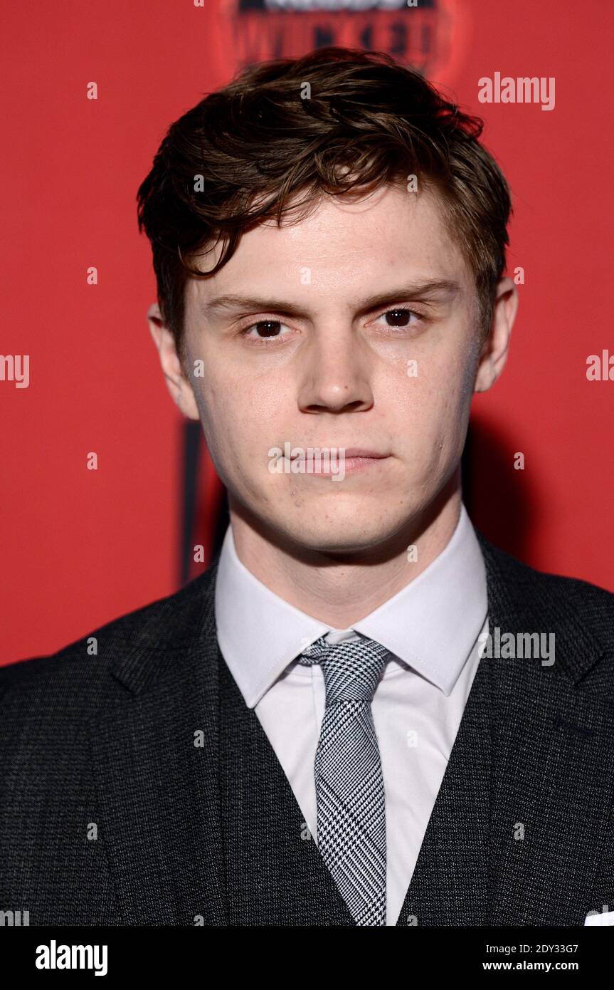 Evan Peters attends FX American Horror Story: Freak Show premiere ...