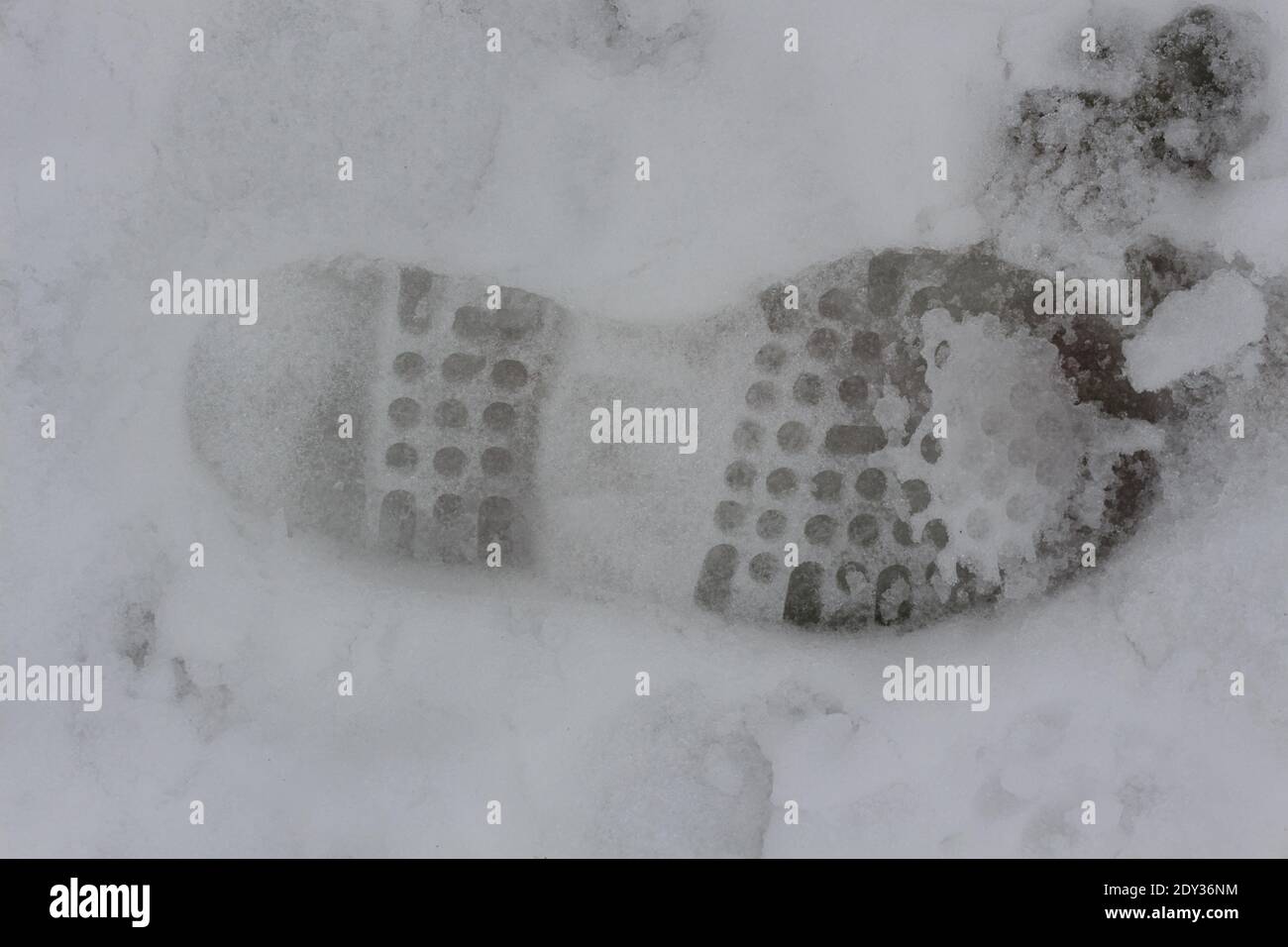 Boot print in snow hi-res stock photography and images - Alamy