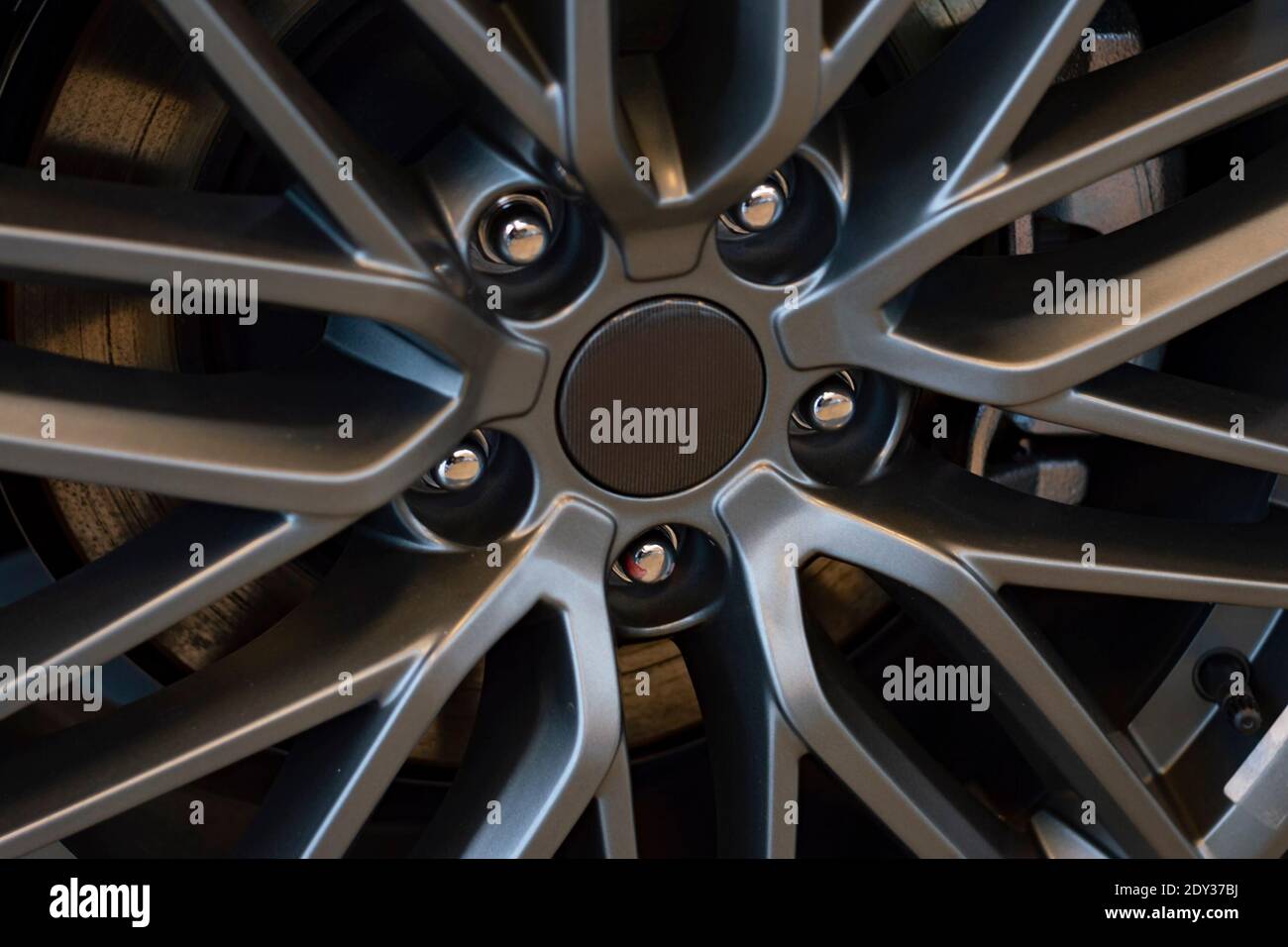 Aluminium Wheel Rim Aluminium Rim High Resolution Stock Photography and ...