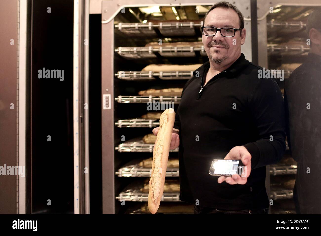 French baguette vending machine hi-res stock photography and images - Alamy