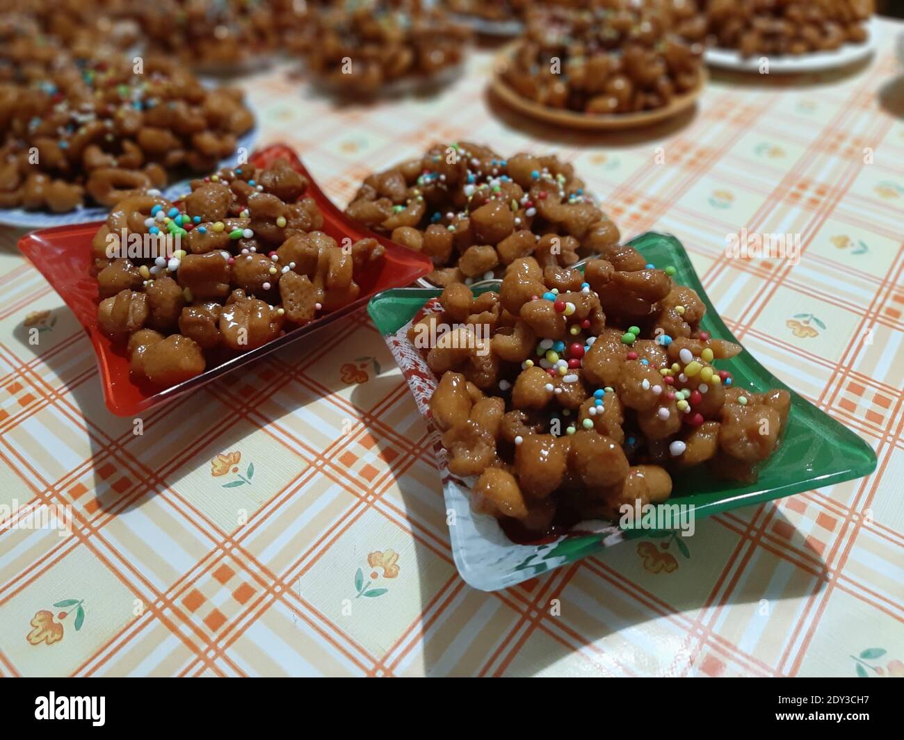 Dolce tipico hi-res stock photography and images - Alamy