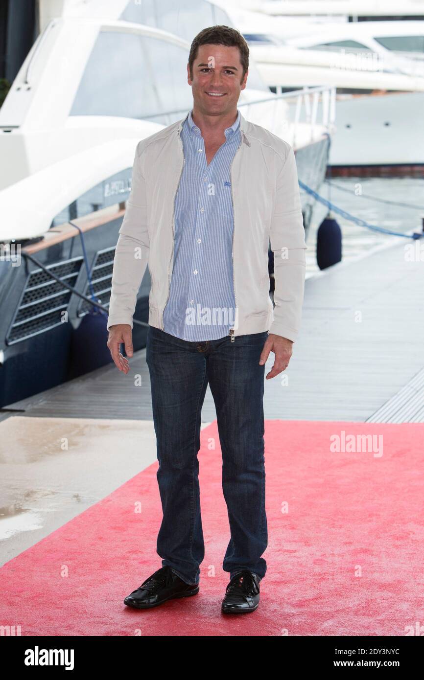 Yannick bisson hi-res stock photography and images - Alamy