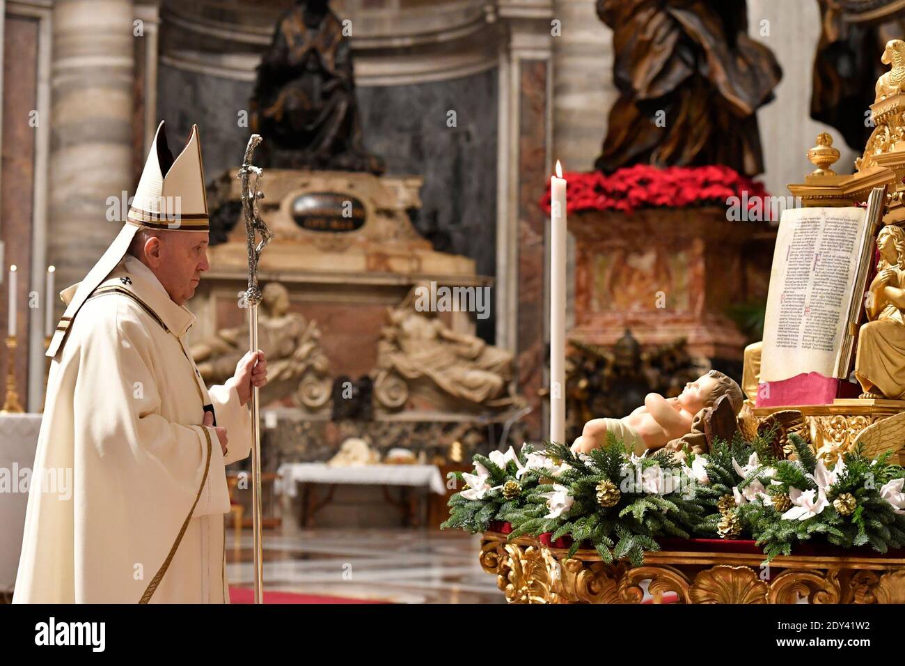 Rome, Italy. 24th Dec, 2020. December 24, 2020 : Pope Francis ...