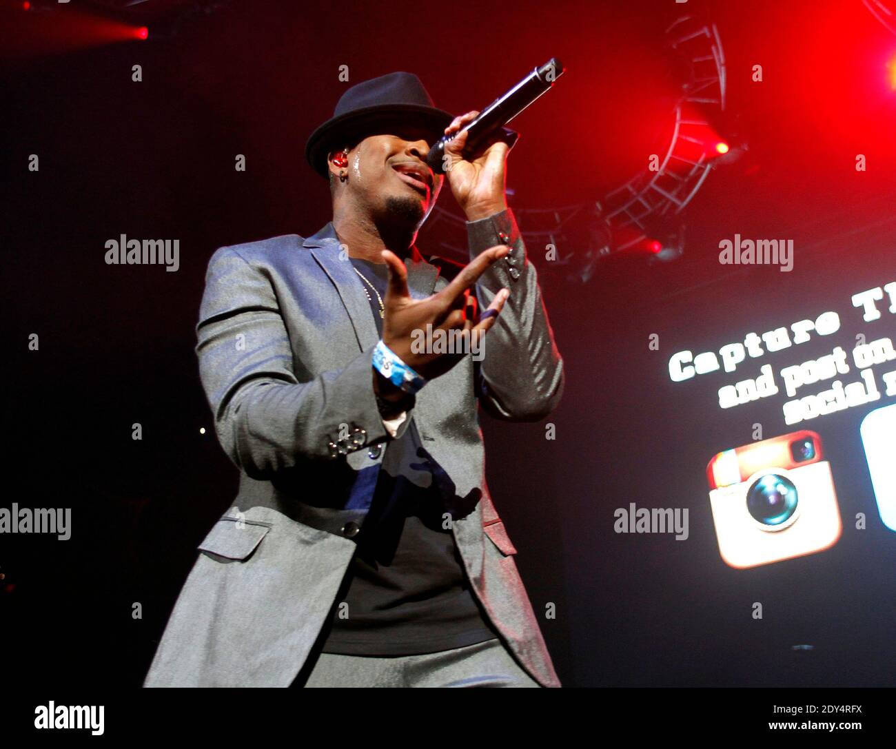 Ne-Yo performs during the Power 105.1 Powerhouse Concert at the ...
