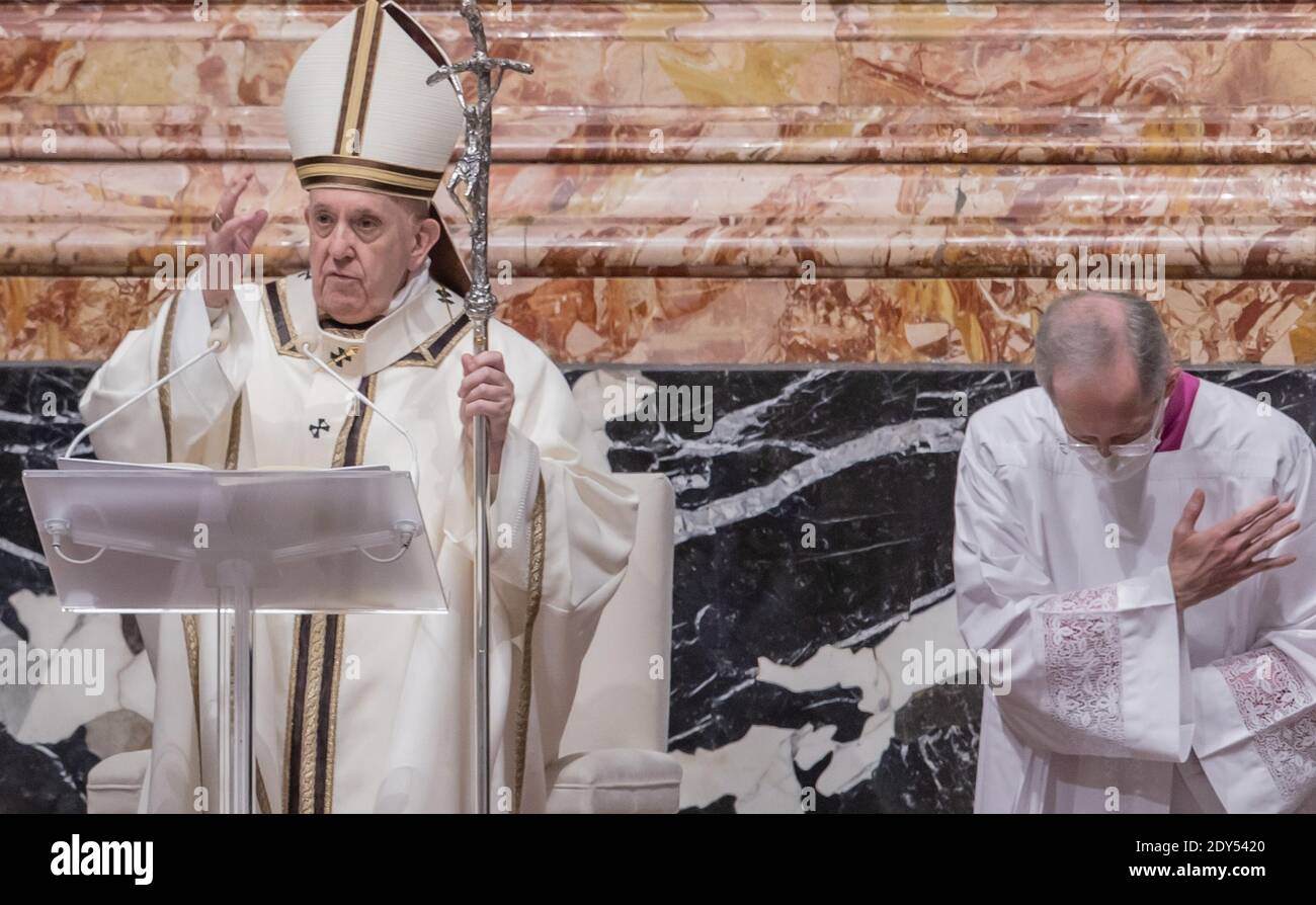 Rome, Vatican City State, Italy. 24th Dec, 2020. December 24, 2020 ...