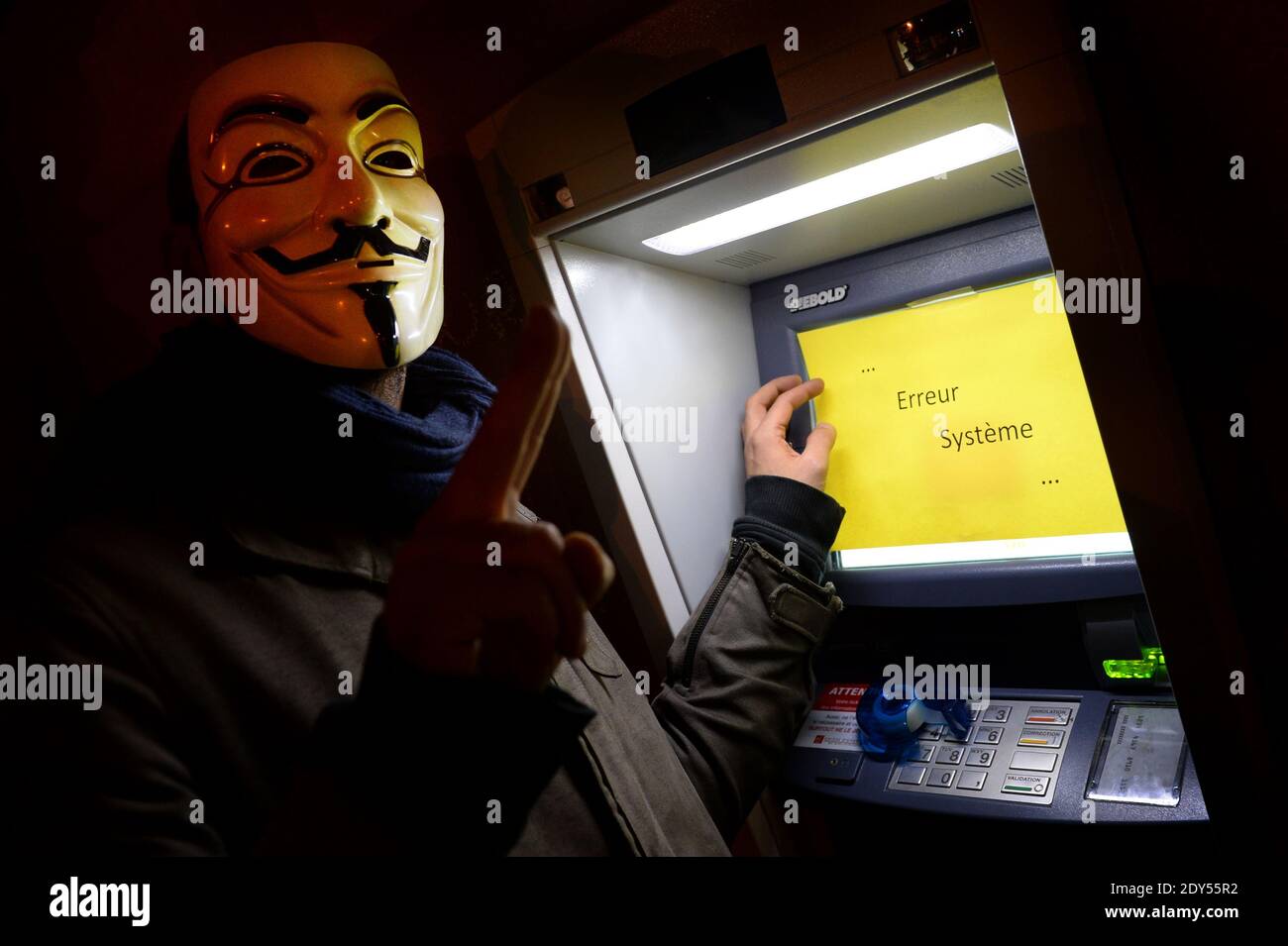 V for vendetta film symbol hi-res stock photography and images - Alamy