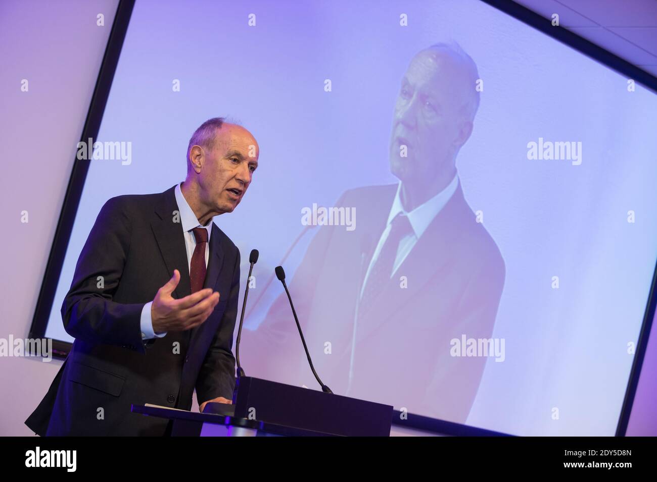 Global innovation index hi-res stock photography and images - Alamy