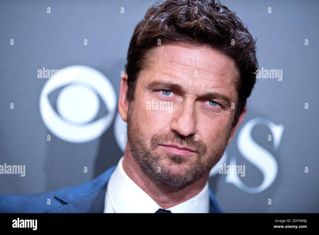Gerard Butler poses in the press room during the 18th Annual Hollywood ...