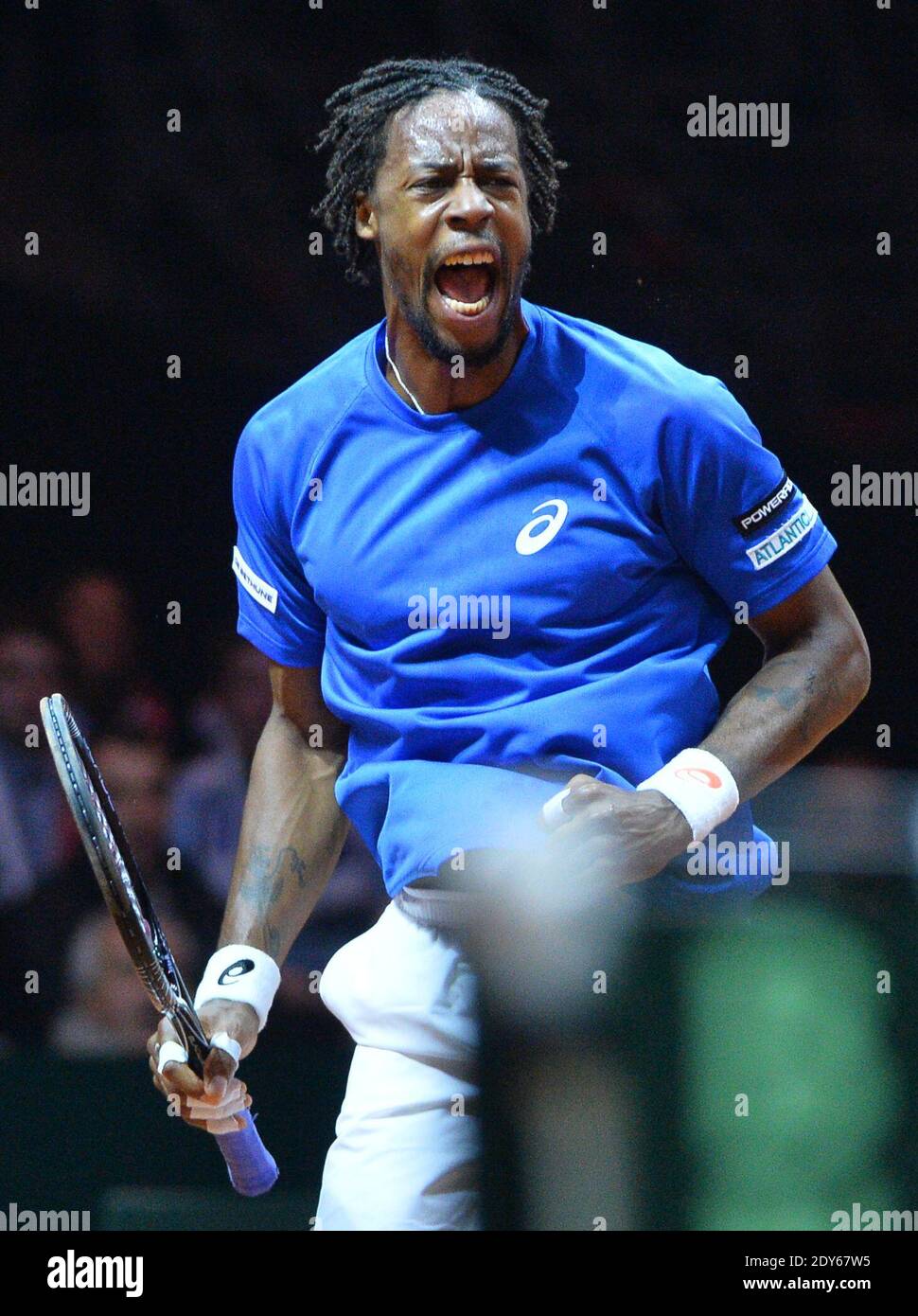 France's Gael Montfils vs Switzerland's Roger Federer in the Final of ...