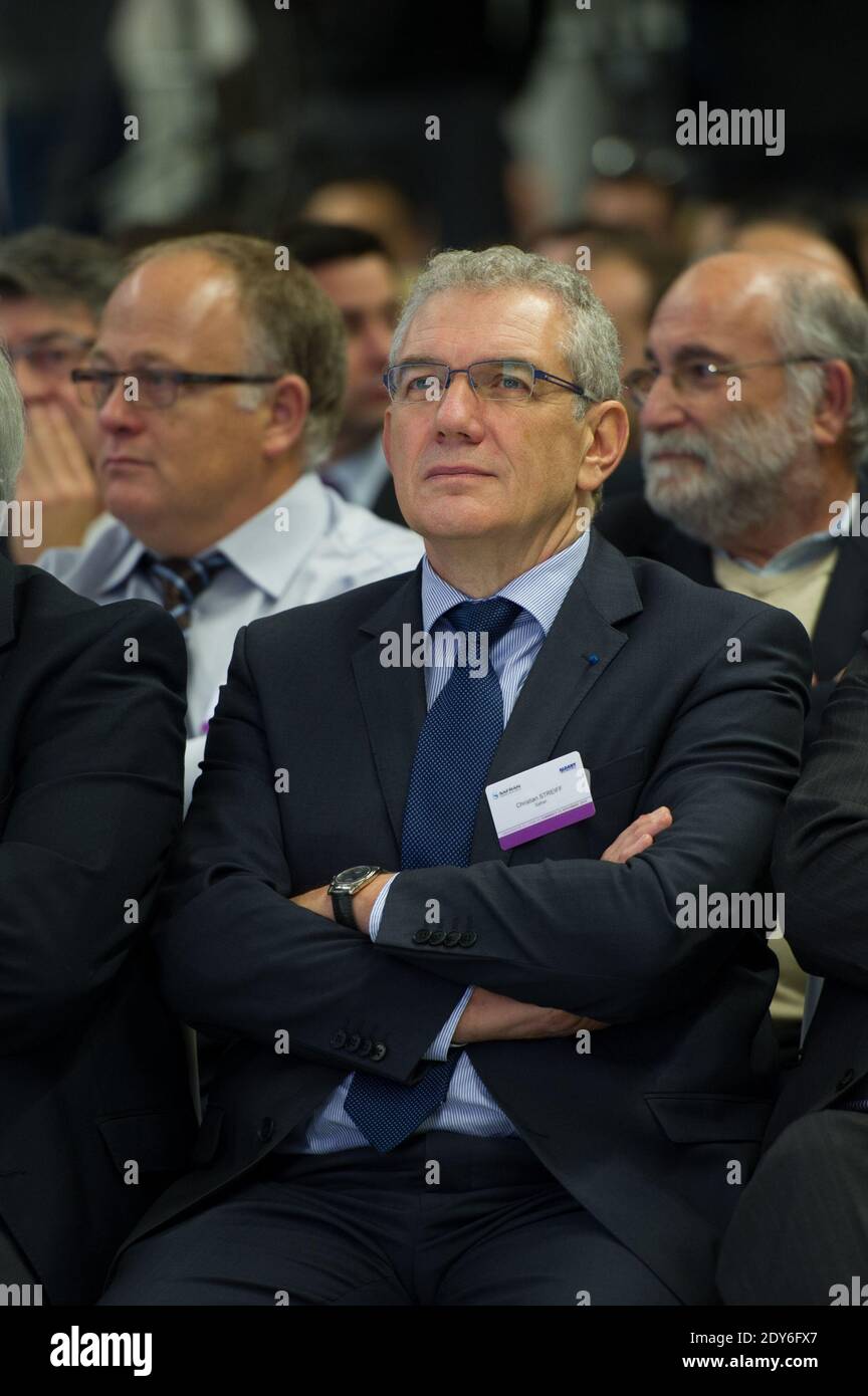 Christian Streiff during the inaugural visit of the Safran-Albany plant ...