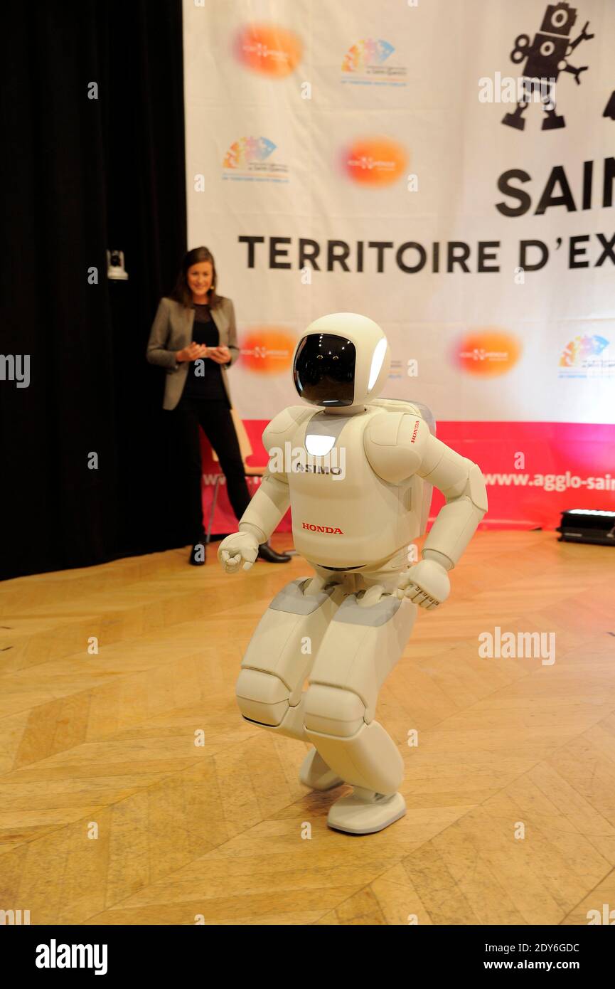 Honda's humanoid robot ASIMO (Advanced Step in Innovative MObility ...