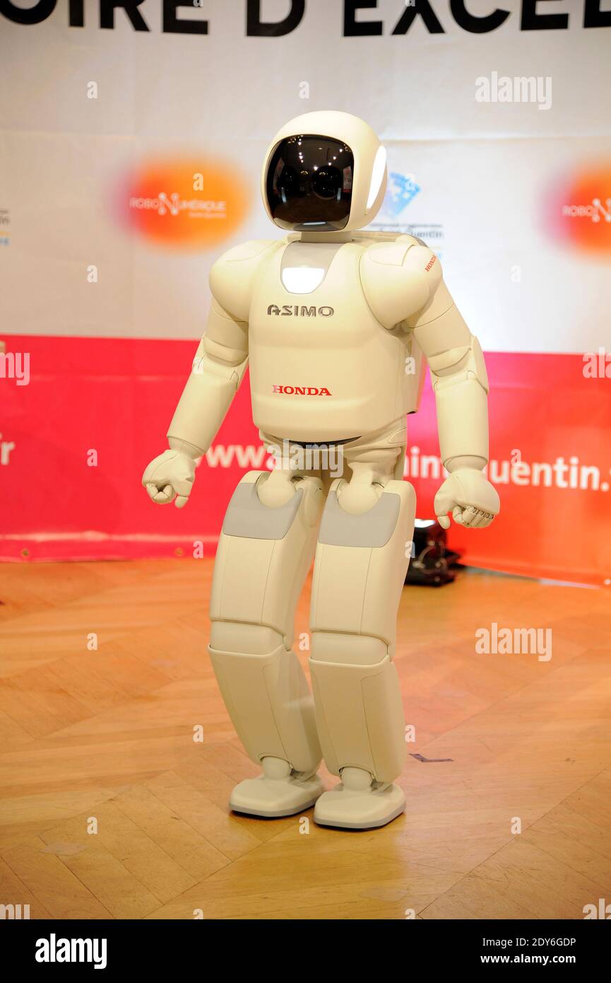 Honda's humanoid robot ASIMO (Advanced Step in Innovative MObility ...