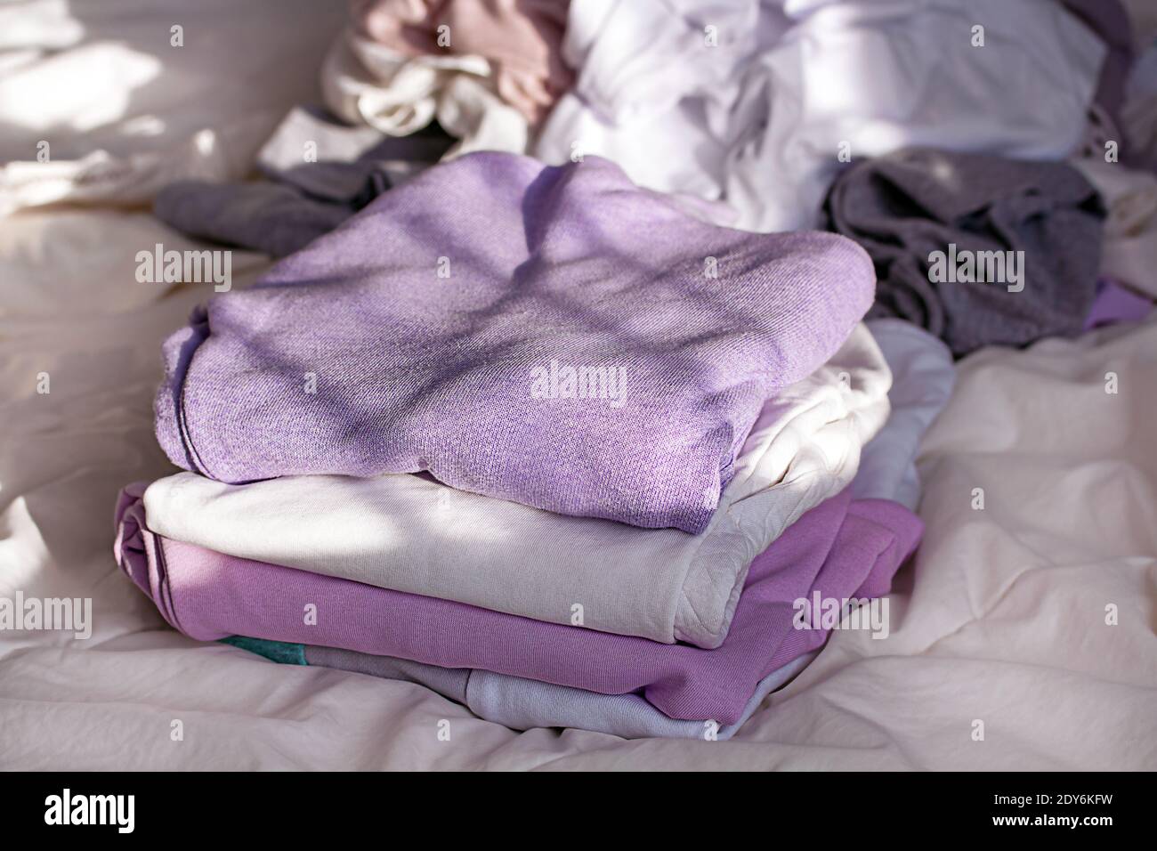 Messy bedroom pink hi-res stock photography and images - Alamy