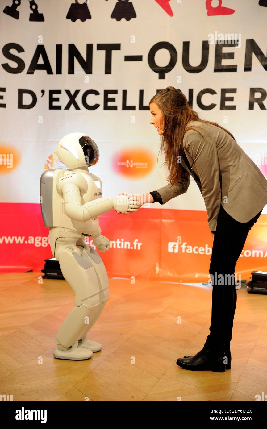 Honda’s asimo hi-res stock photography and images - Alamy