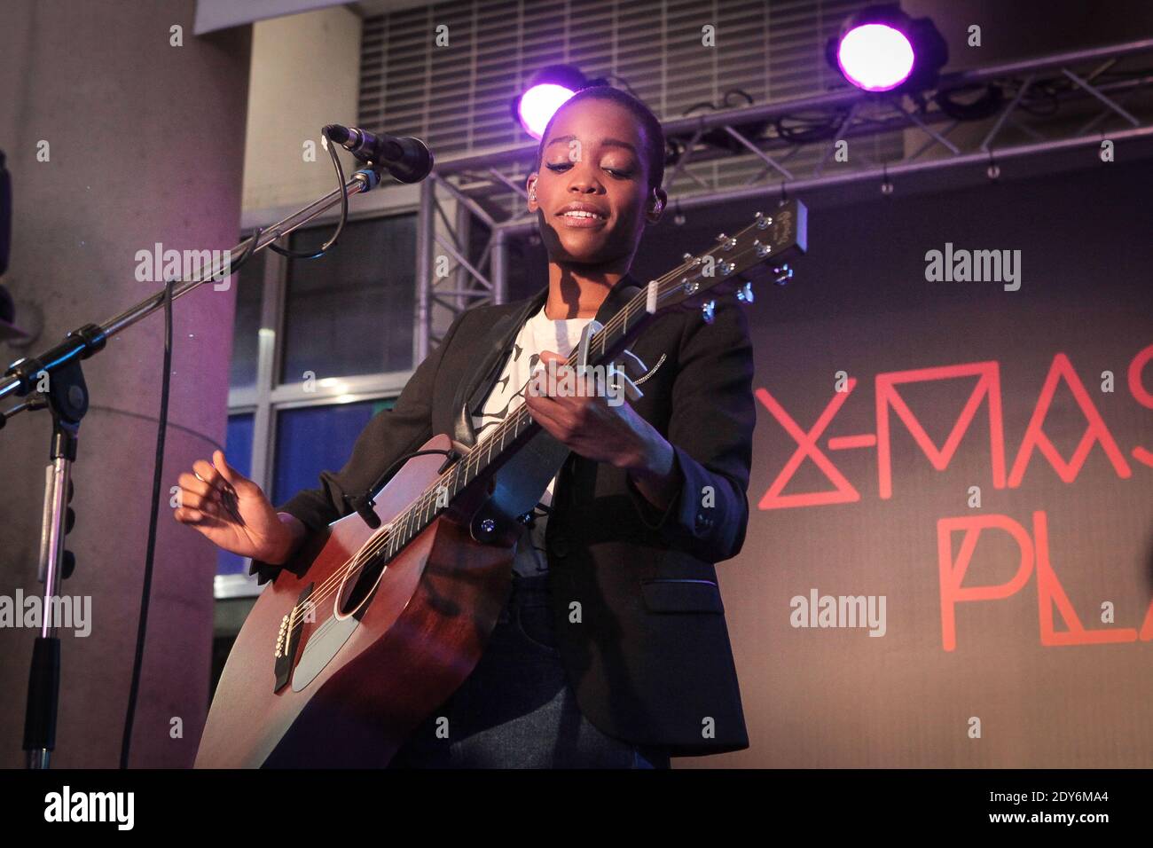 Singer Irma switches Forum des Halles Christmas Lights held at place ...
