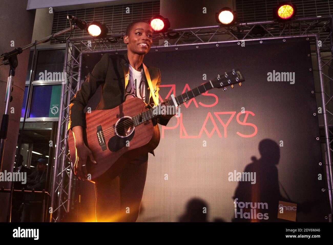 Singer Irma switches Forum des Halles Christmas Lights held at place ...