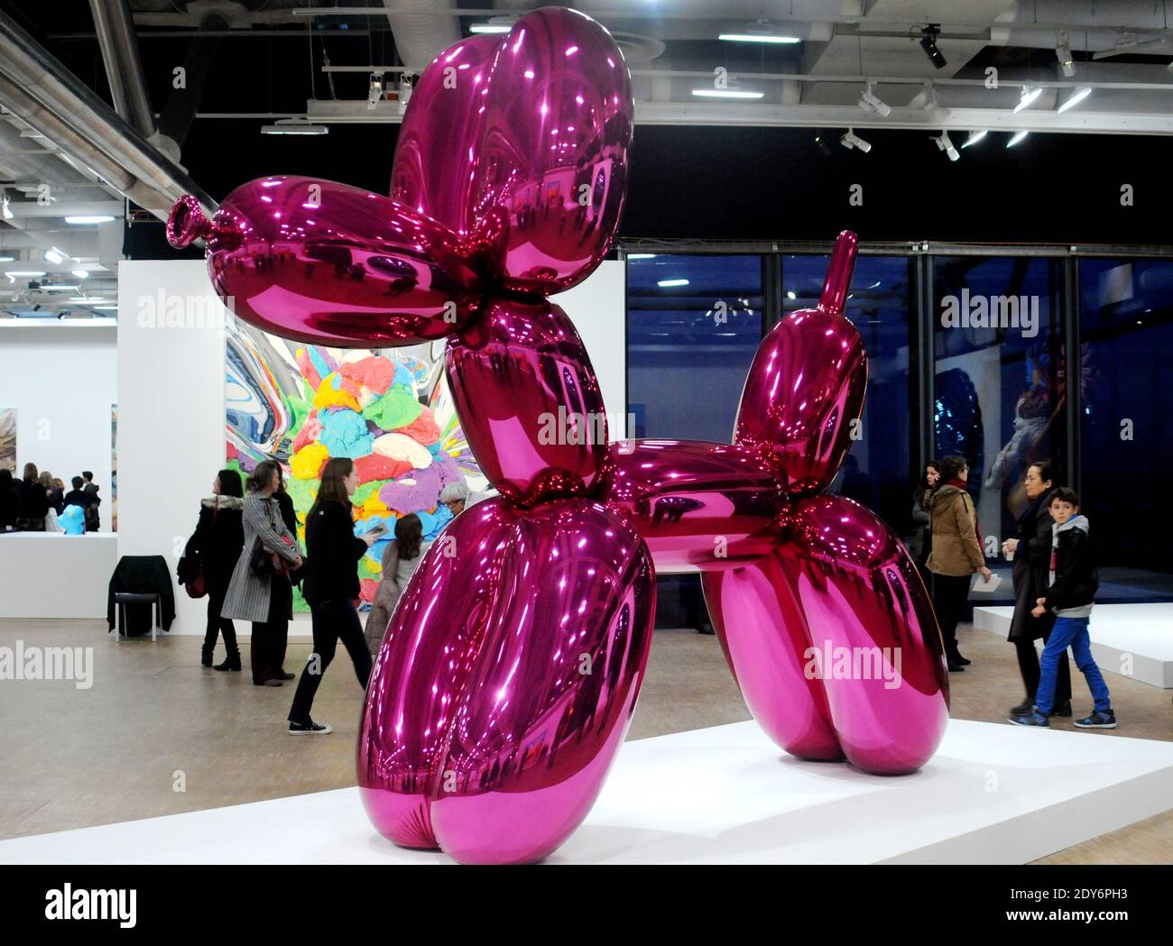 A Jeff Koons retrospective goes on display within the Pompidou Center ...