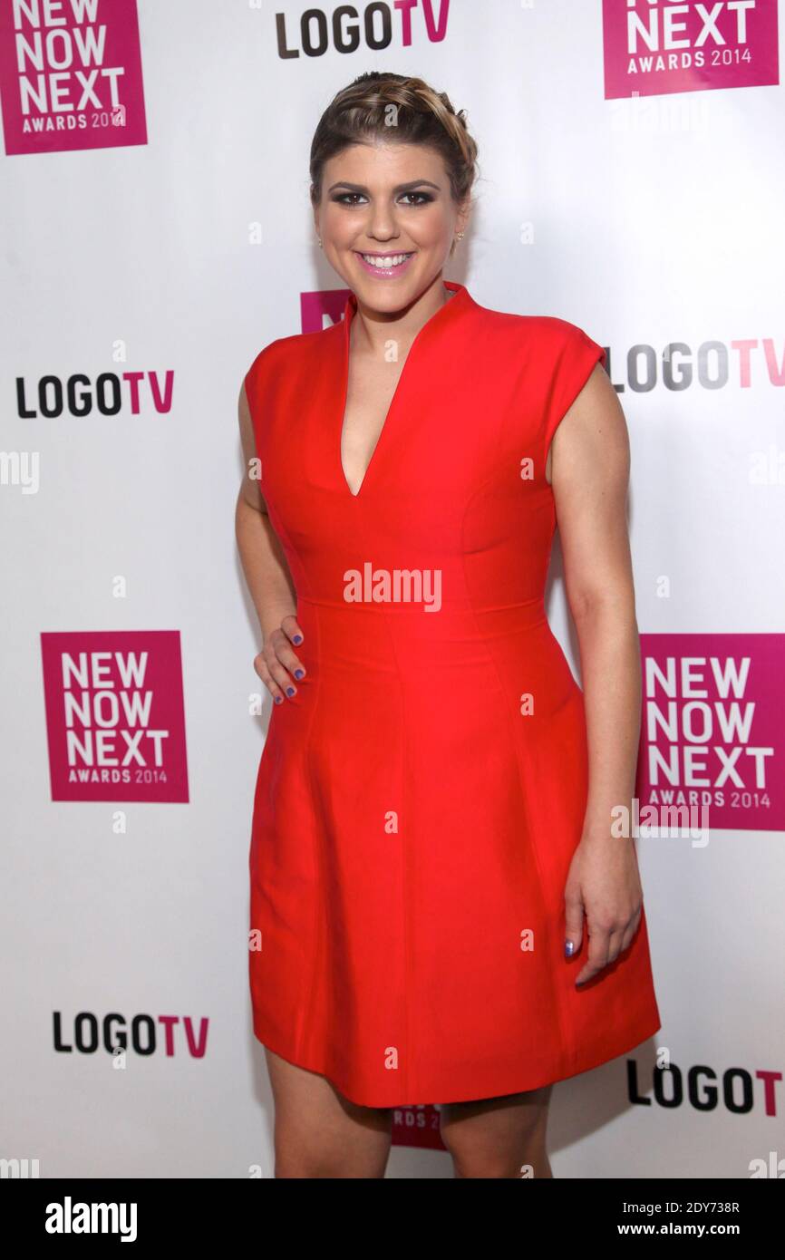 Attends logo tv hi-res stock photography and images - Alamy