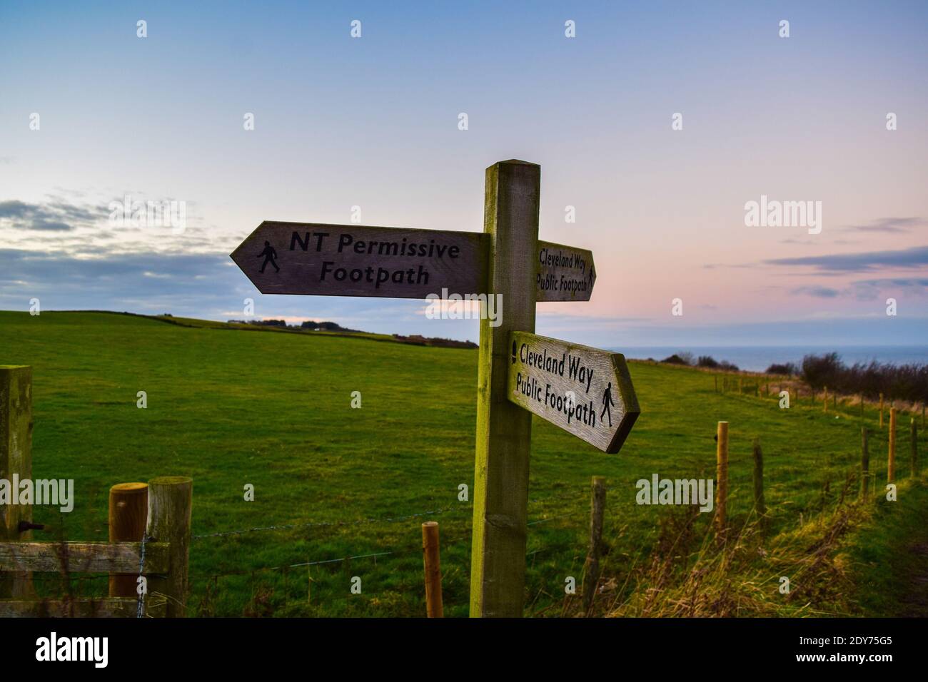 Wooden sign for railway walk hi-res stock photography and images - Alamy