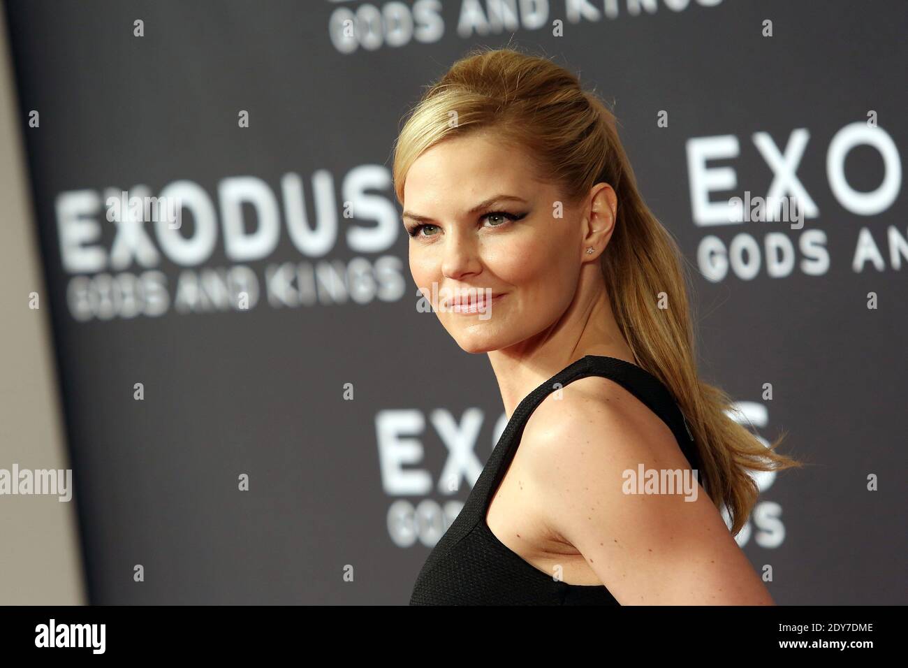 Jennifer Morrison arrives to the premiere of Exodus: Gods and Kings at ...