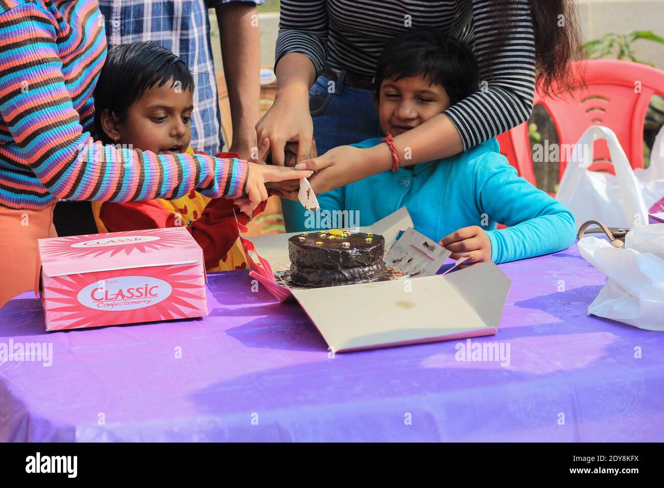 Rotaract club hi-res stock photography and images - Alamy