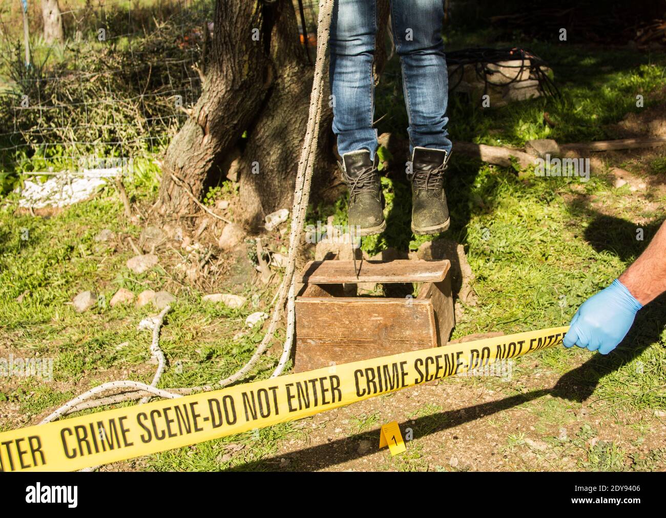 Hanged man feet hi-res stock photography and images - Alamy