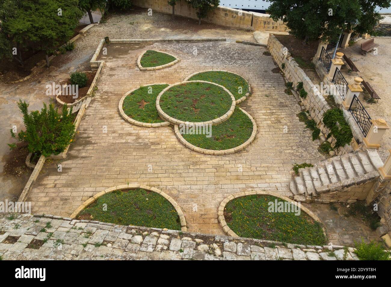 Garden inside the St. James Ditch of the Lascaris War Rooms museum ...