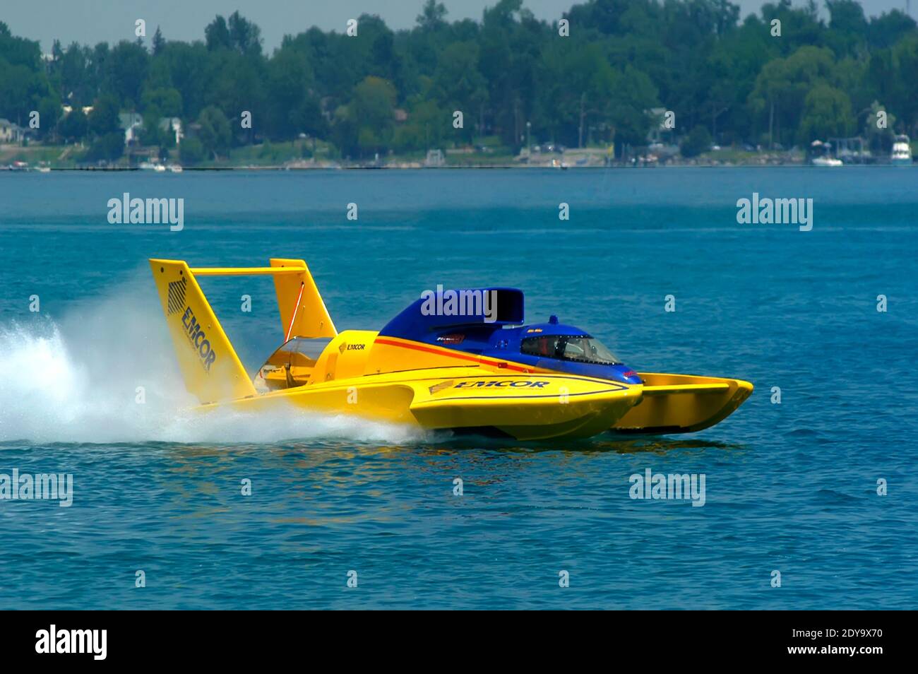 Speedy boats hi-res stock photography and images - Alamy