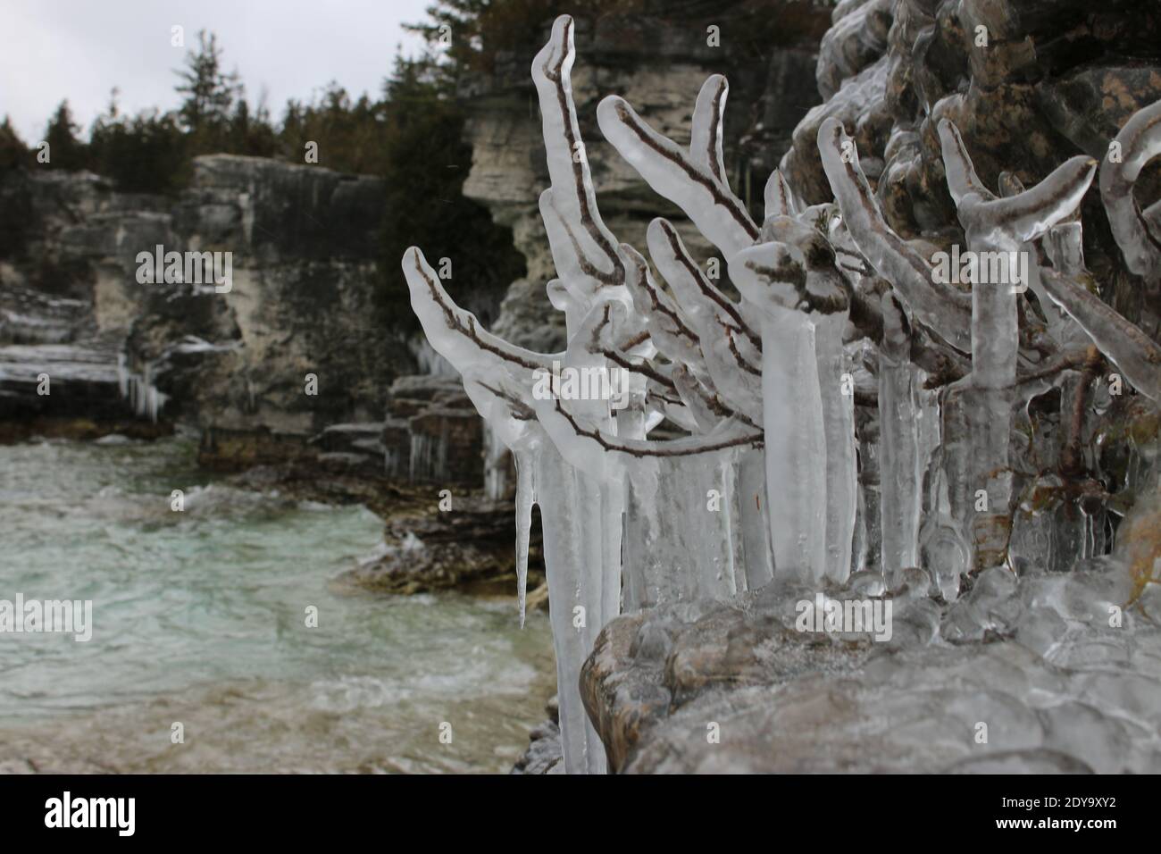 Tobermory Ontario, Bruce Peninsula frozen over in the winter Stock ...