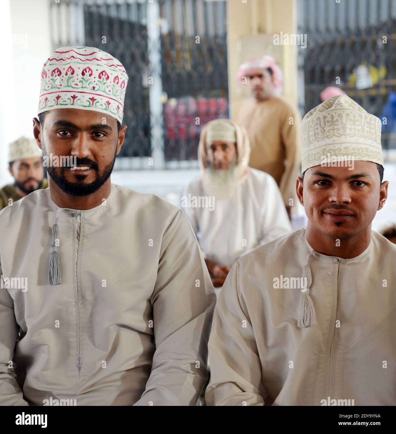 The vibrant Thursday cattle market in Sinaw, Oman Stock Photo - Alamy
