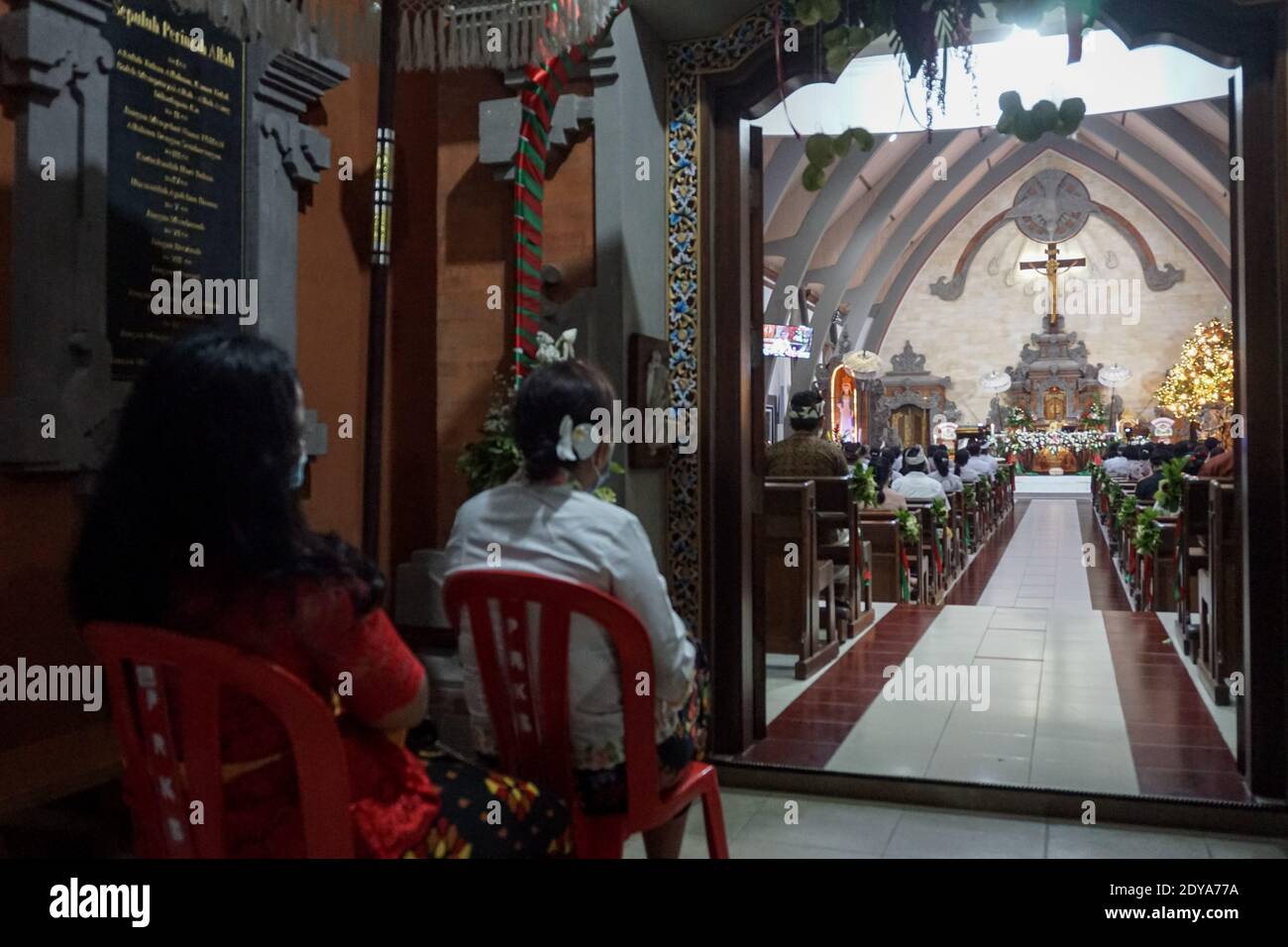 Bali catholics hi-res stock photography and images - Alamy
