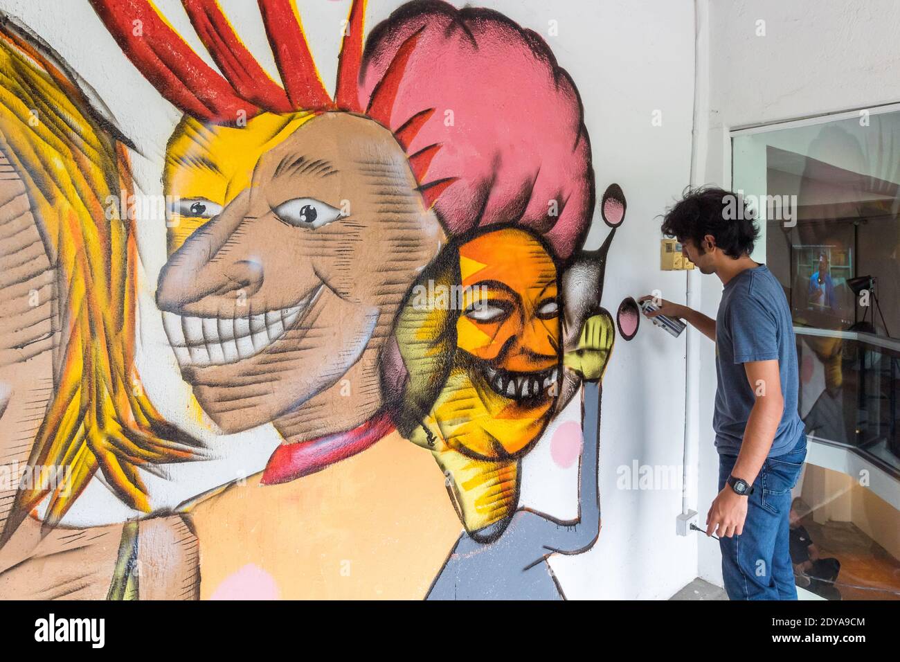 The Bart Brothers doing a wall mural in Cebu City, Philippines Stock ...