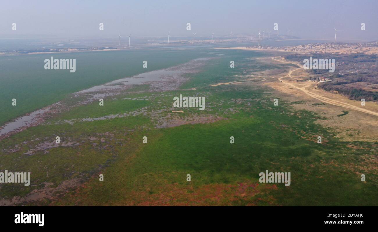 The magnificent sight of China's largest freshwater lake, Poyang Lake ...