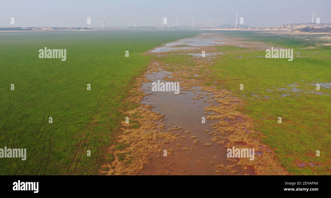 The magnificent sight of China's largest freshwater lake, Poyang Lake ...