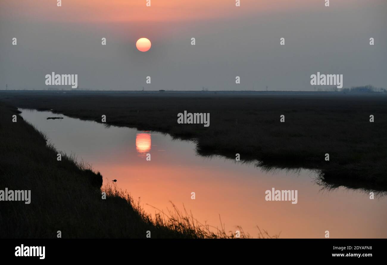 The magnificent sight of China's largest freshwater lake, Poyang Lake ...