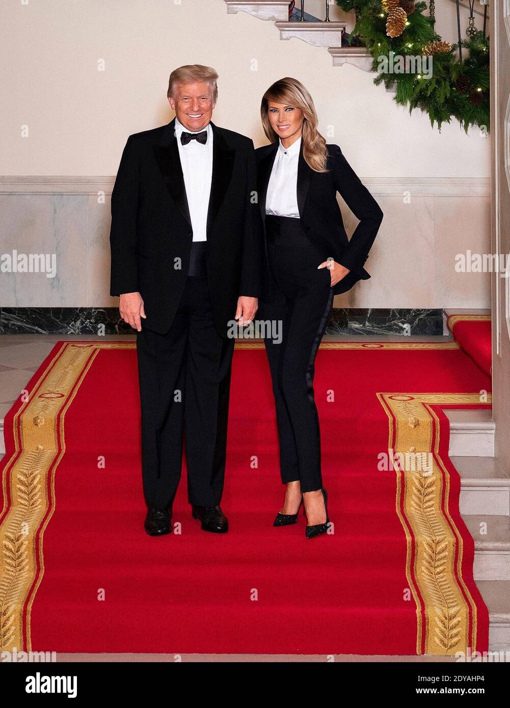 Official portrait of donald trump hi-res stock photography and images ...
