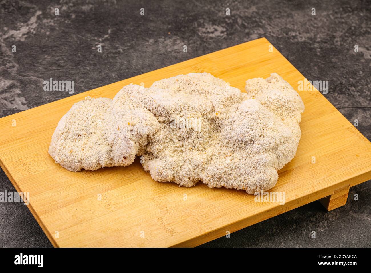 Raw pork meat schnitzel for roast Stock Photo - Alamy