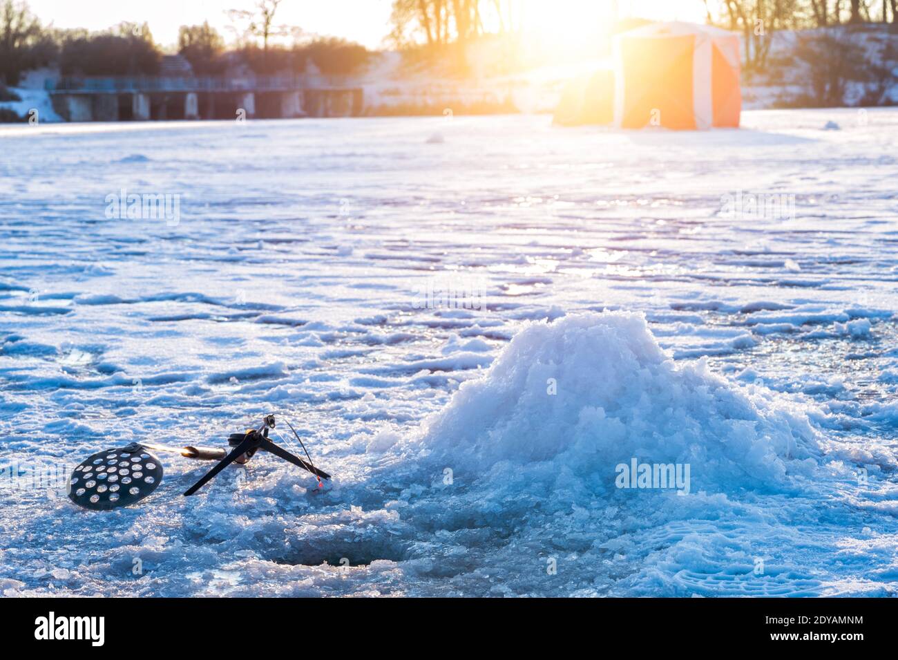Catch hole dam hi-res stock photography and images - Alamy