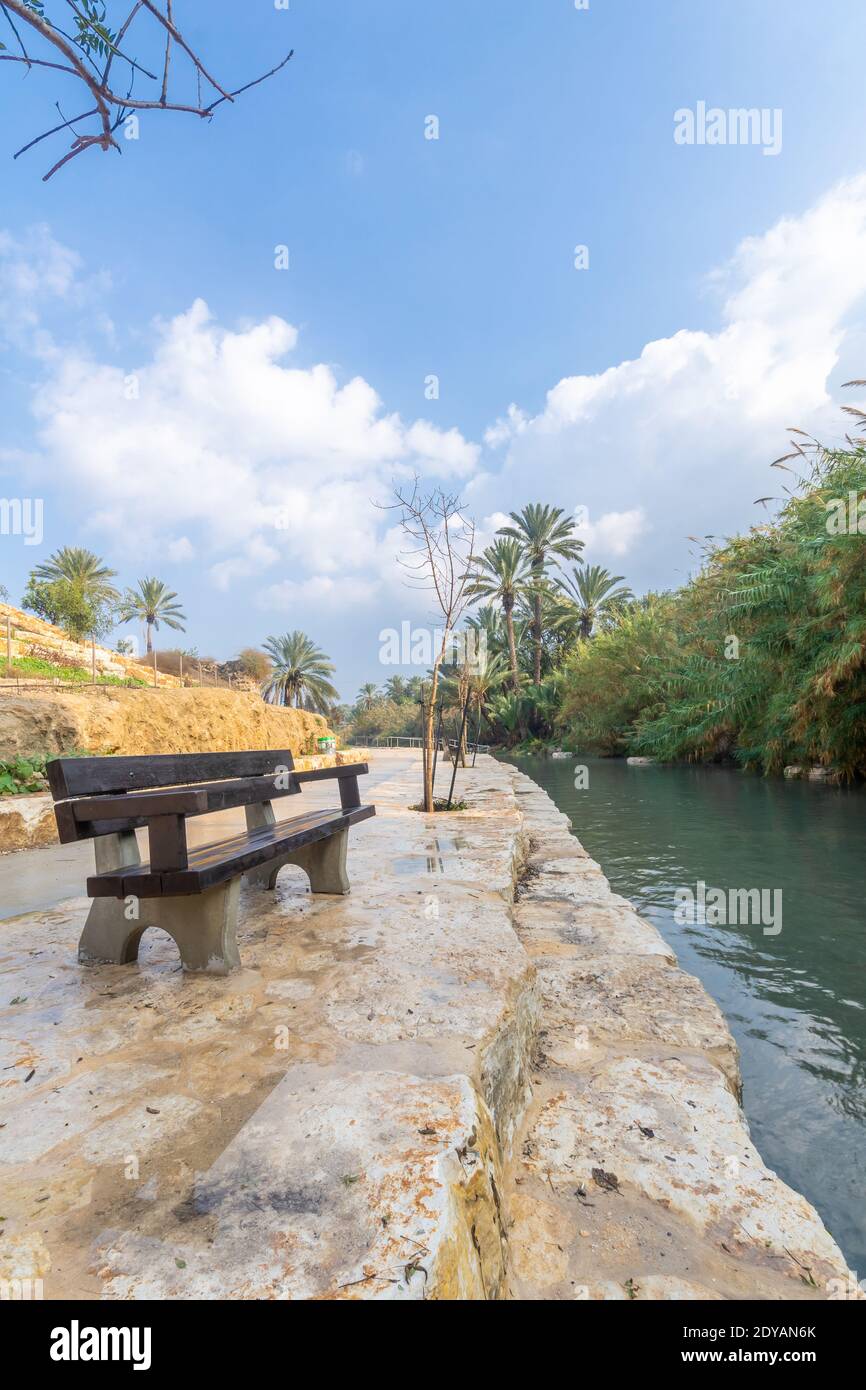 Footpath and a bench along the Amal stream, in Gan HaShlosha National ...