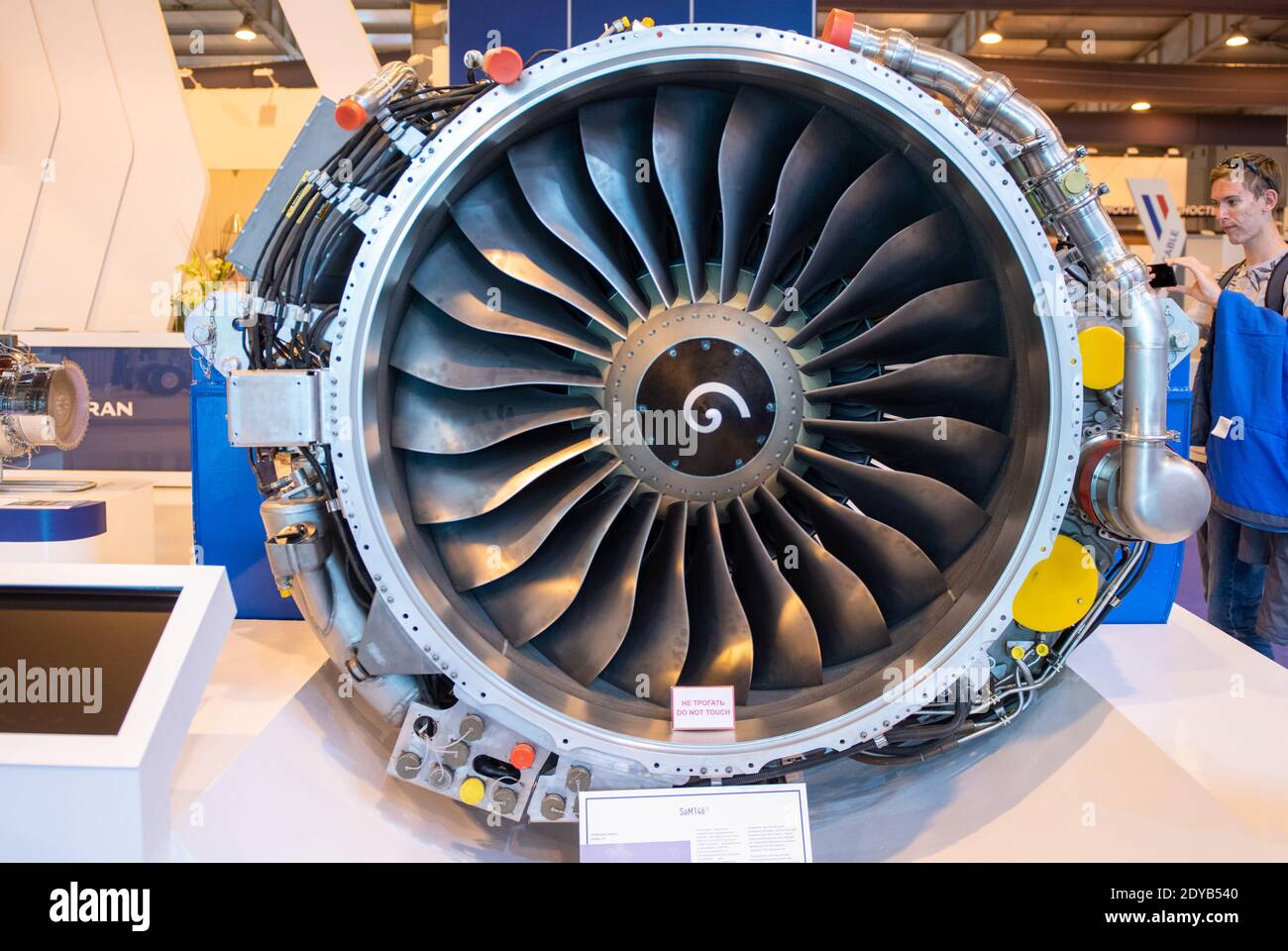Sukhoi superjet 100 engine hi-res stock photography and images - Alamy