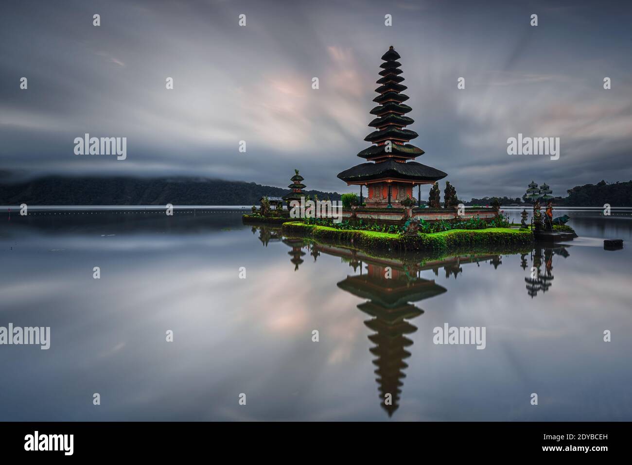 Shaivite water temple hi-res stock photography and images - Alamy