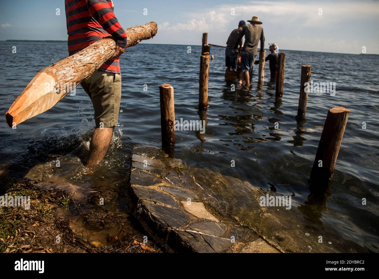 Cuba : The port of hope. Reportage on the small village of Puerto ...