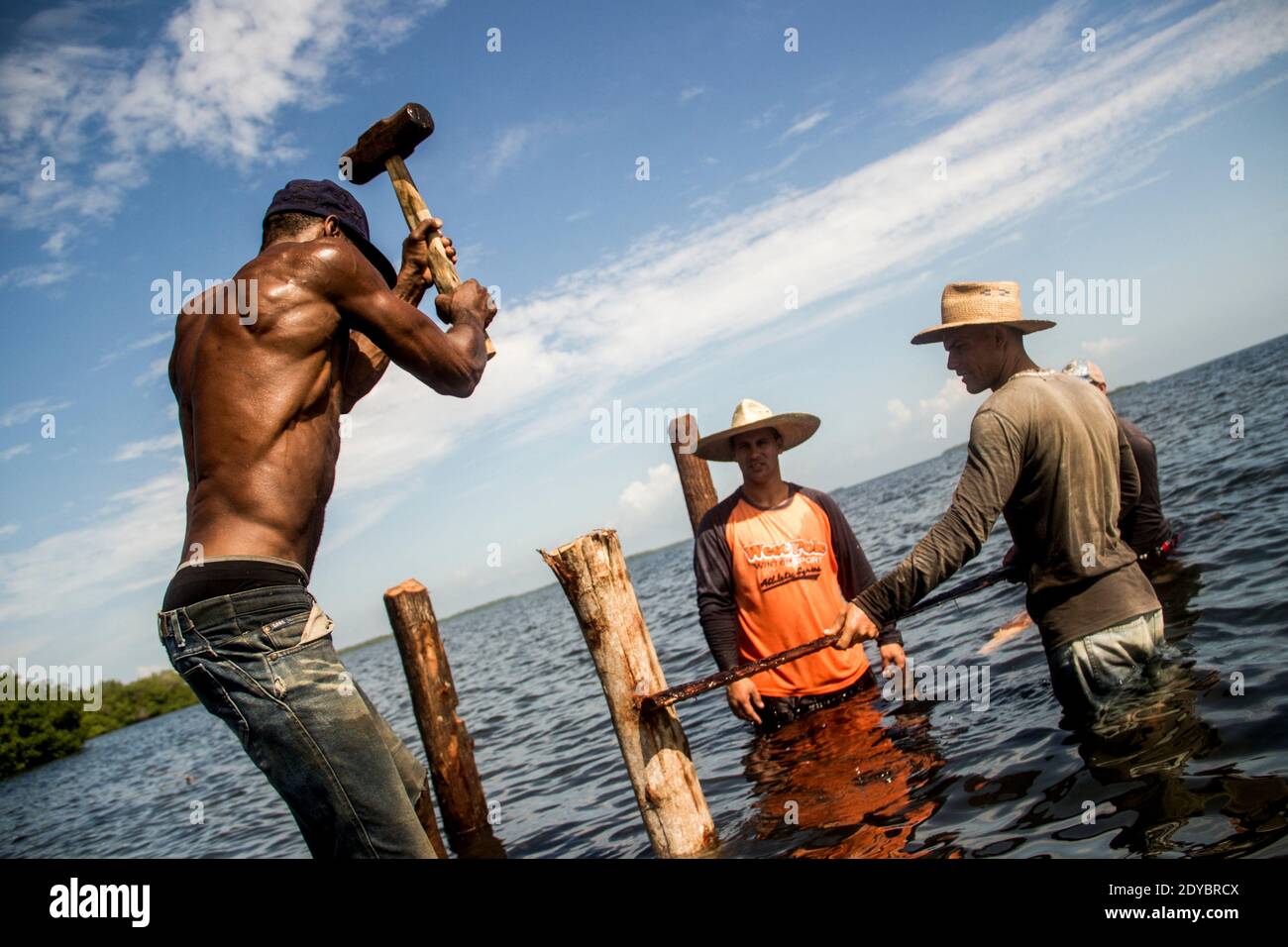 Cuba : The port of hope. Reportage on the small village of Puerto ...