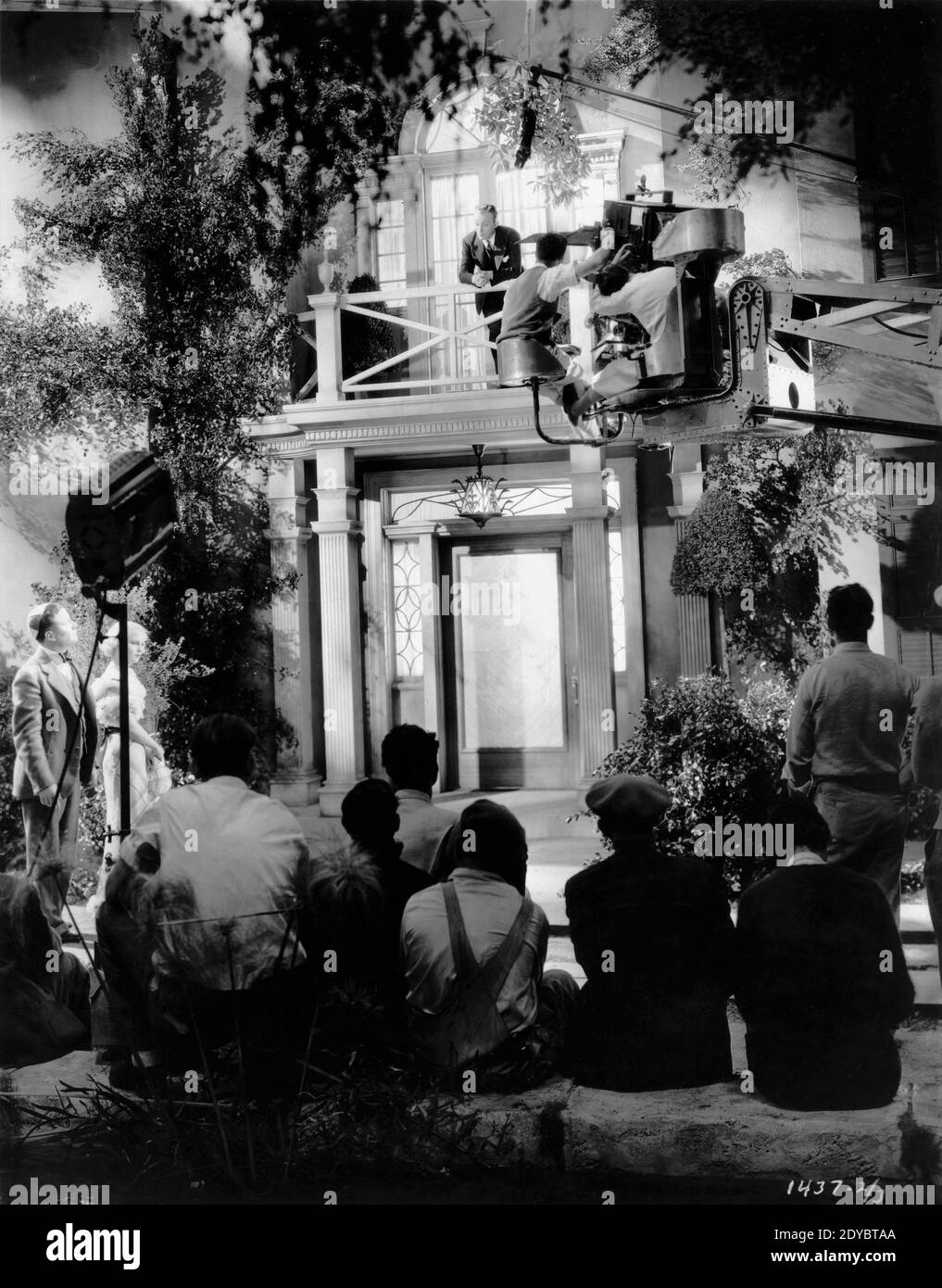 JACK OAKIE MARY CARLISLE and BING CROSBY on set candid with Film Crew ...